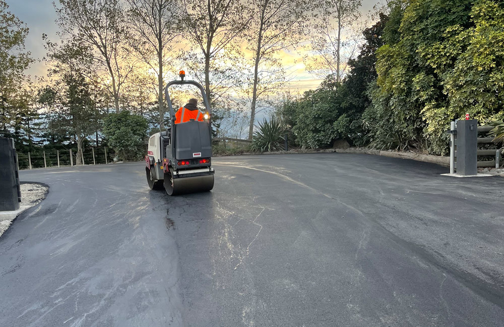 Asphalt Driveways and Patching Cambridge | Bitumen Hot Mix