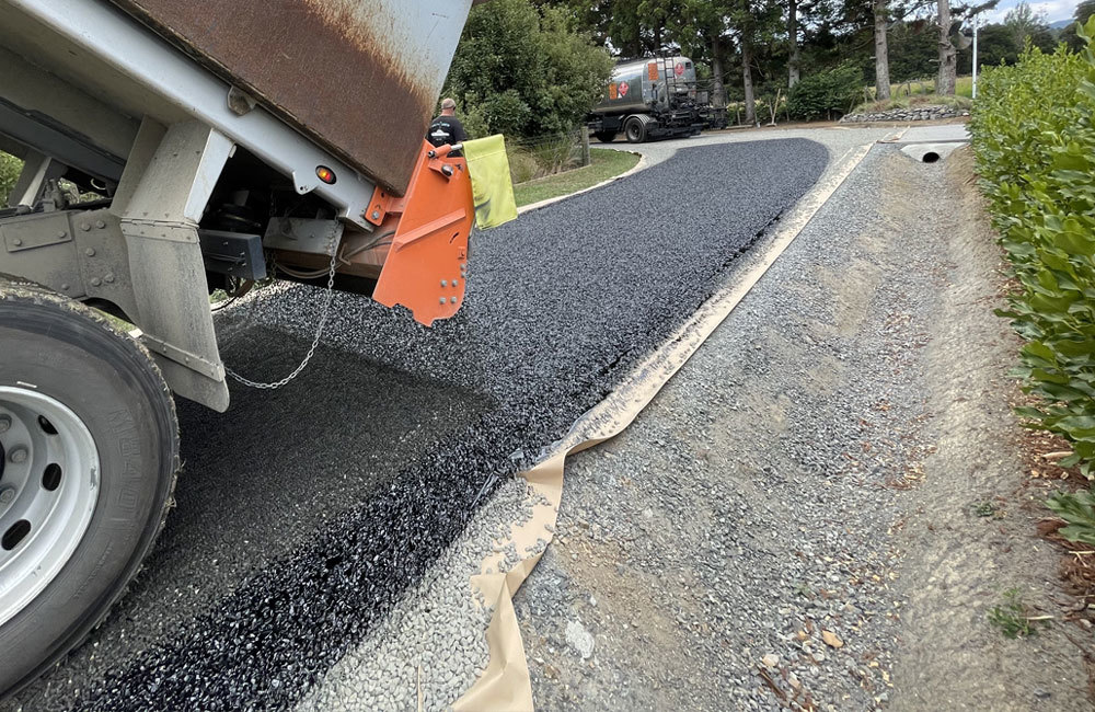 Chip sealing Waikato Bitumen Chip Seal Farm Road